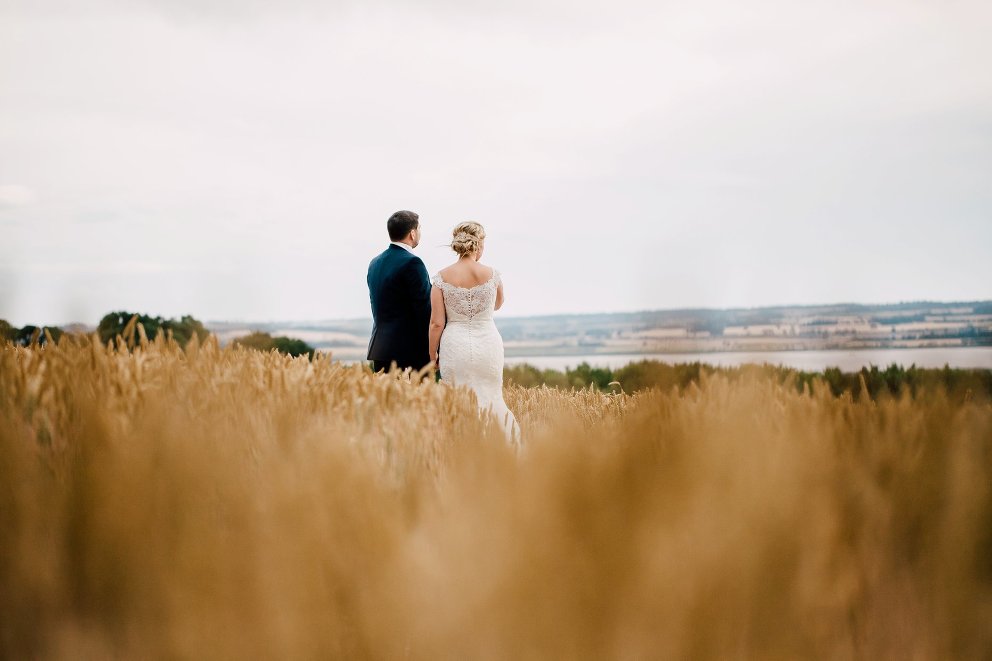 Home » Sarah Beth Photo Wedding Photography and Videography