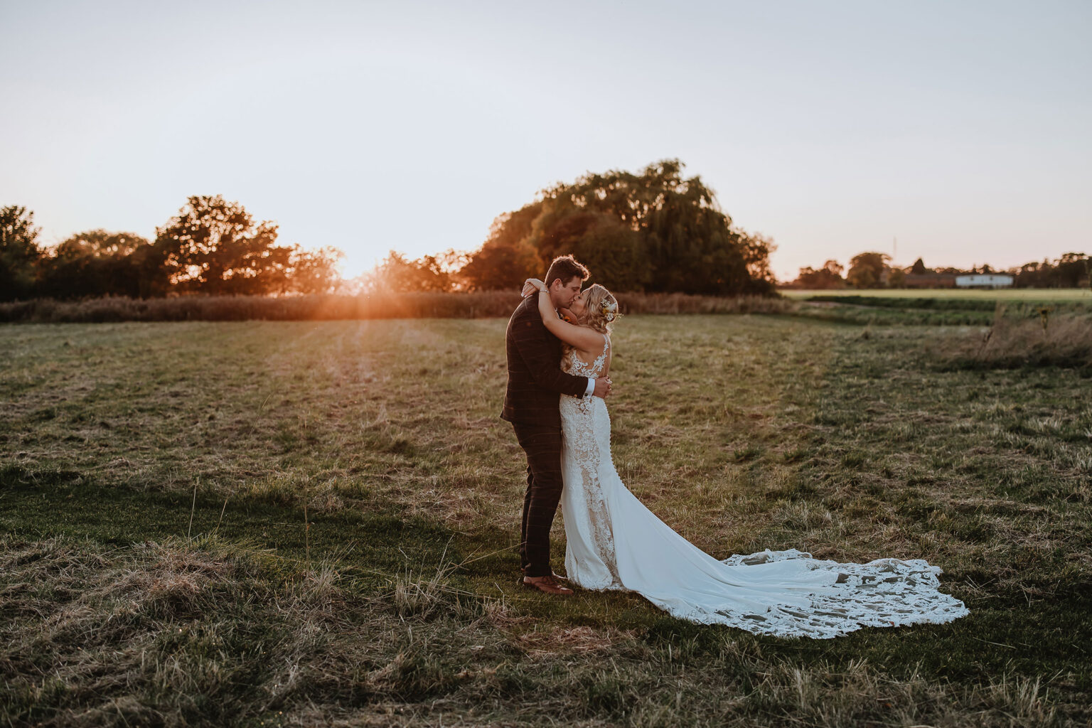 Sarah Beth Photo | Wedding Photography and Videography